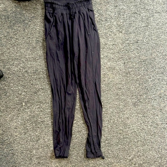 lululemon athletica | Pants & Jumpsuits | Lululemon Size 2 | Poshmark